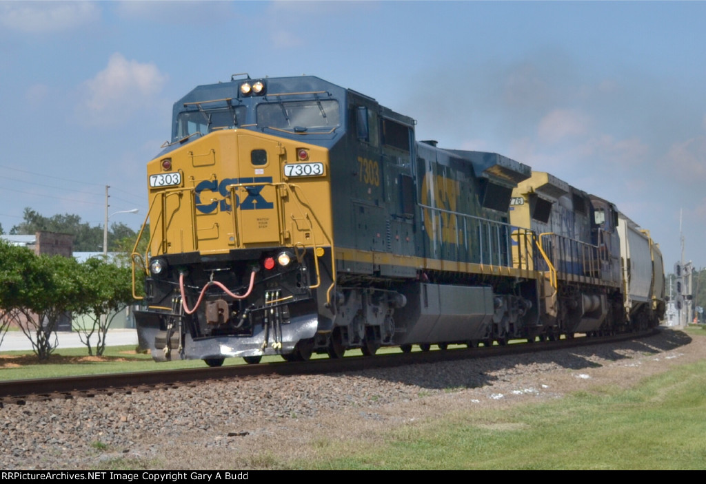 CSX CW40-8 7303 (EX CONRAIL 6055)